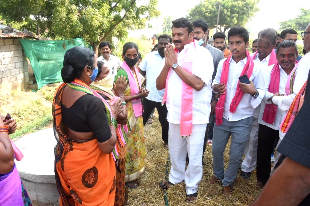 : Hyderabad: TRS Ministers Mlas meet the people programme in Telangana ...