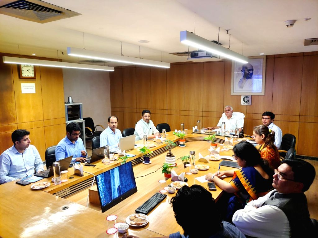 Free photo : In Greater Noida, the Chief Secretary of the Government of ...