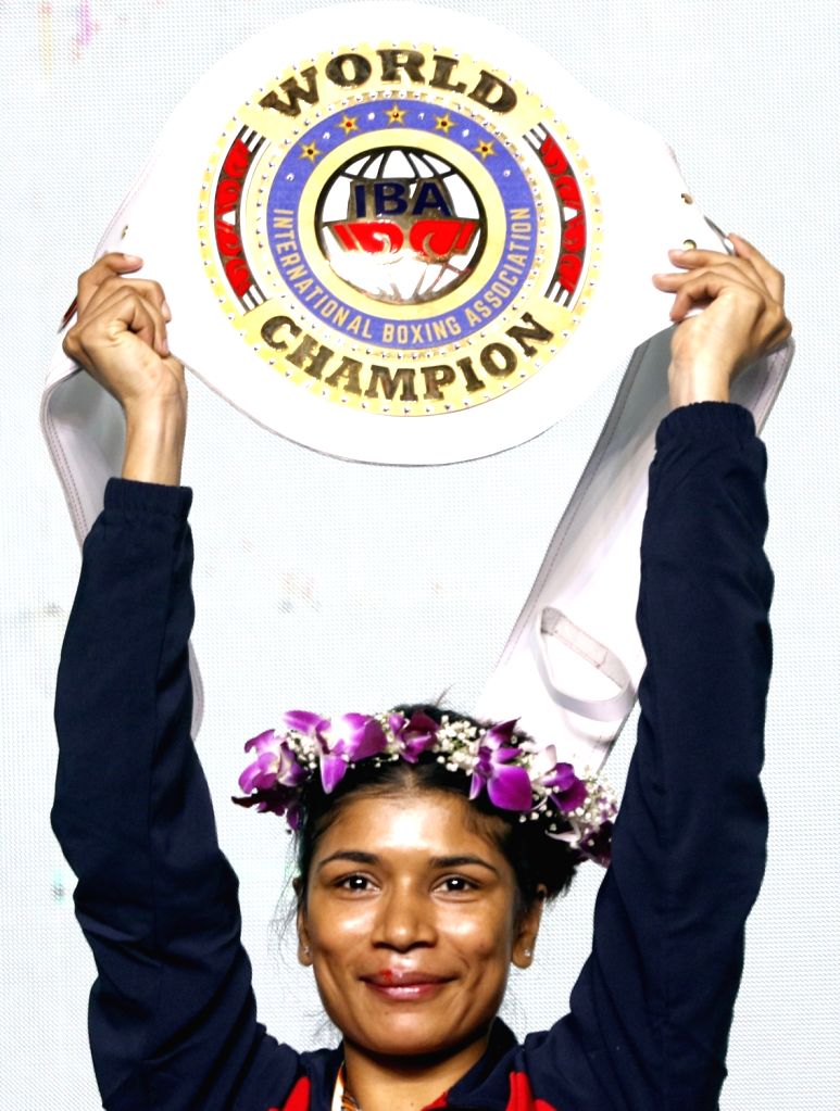 New Delhi : India's Nikhat Zareen poses with Gold medal during award ...