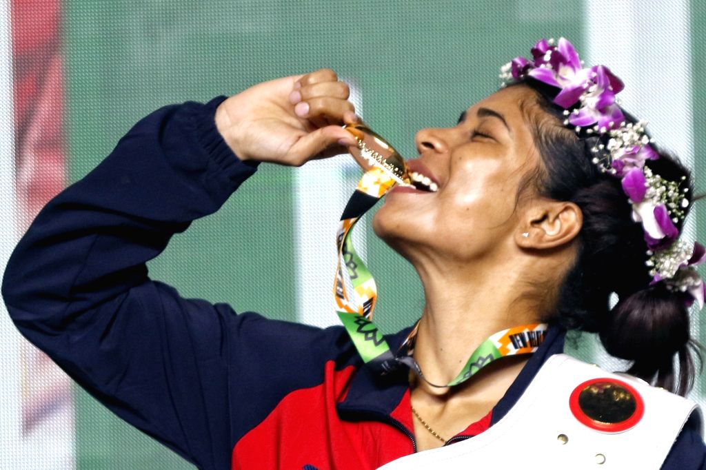 New Delhi : India's Nikhat Zareen poses with Gold medal during award ...