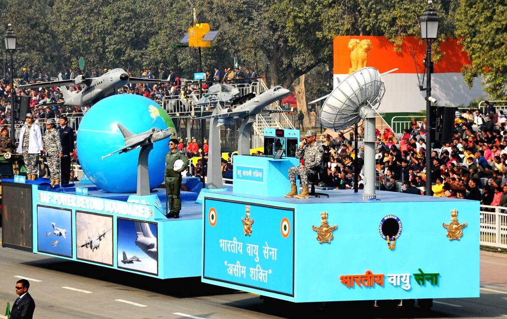 New Delhi : Indian Air Force tableau during the full dress rehearsals ...