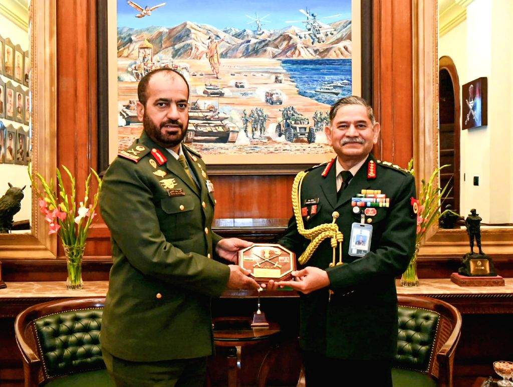 Indian Army Chief Meets UAE Presidential Guard Commander
