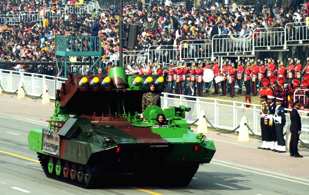 New Delhi : Indian Army's tanks on display during the full dress ...