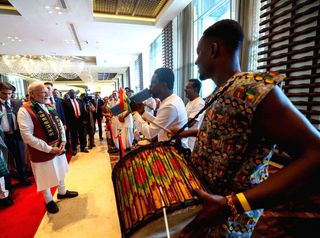 Indian Diaspora Welcomes PM Modi in Ghana