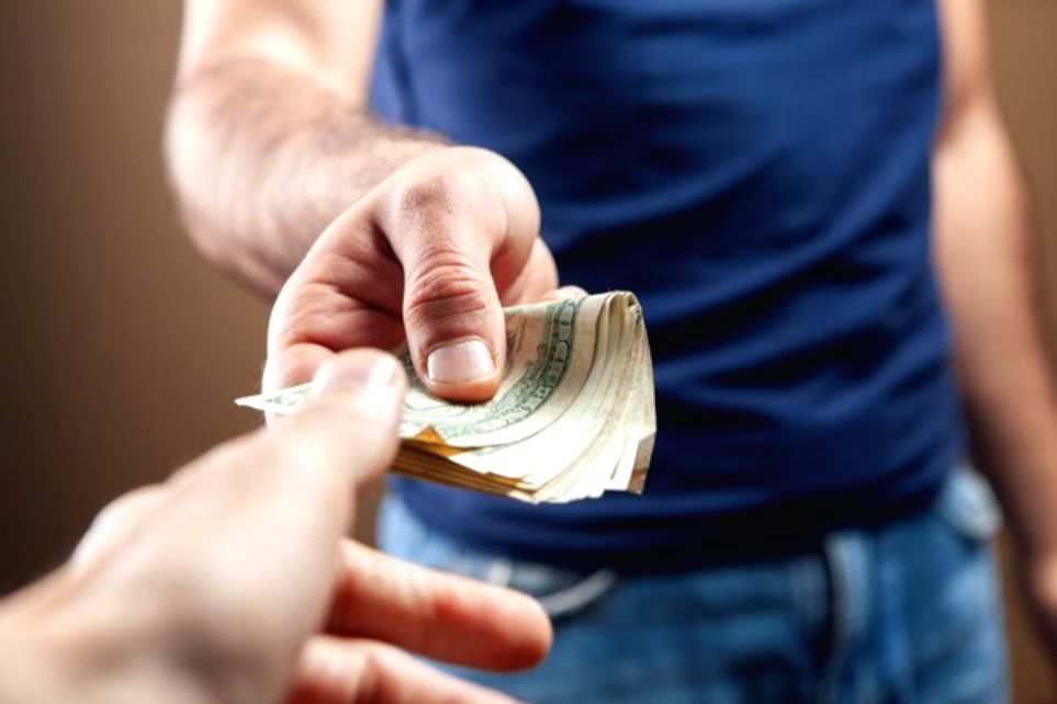 Indian-origin prison warden convicted for seeking bribe in Singapore