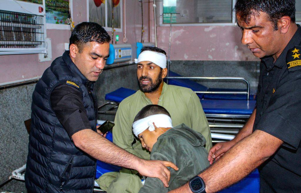 Injured Civilians Treated After Uri Shelling