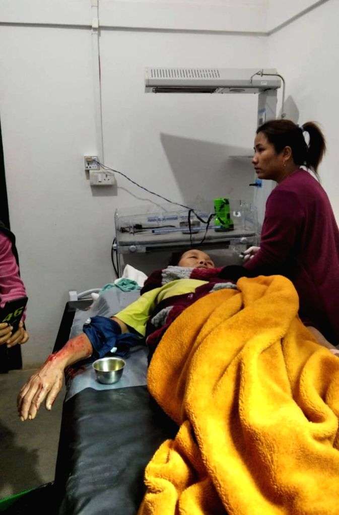 Intense gunfight in Myanmar forces 1,400 Myanmarese to take shelter in ...
