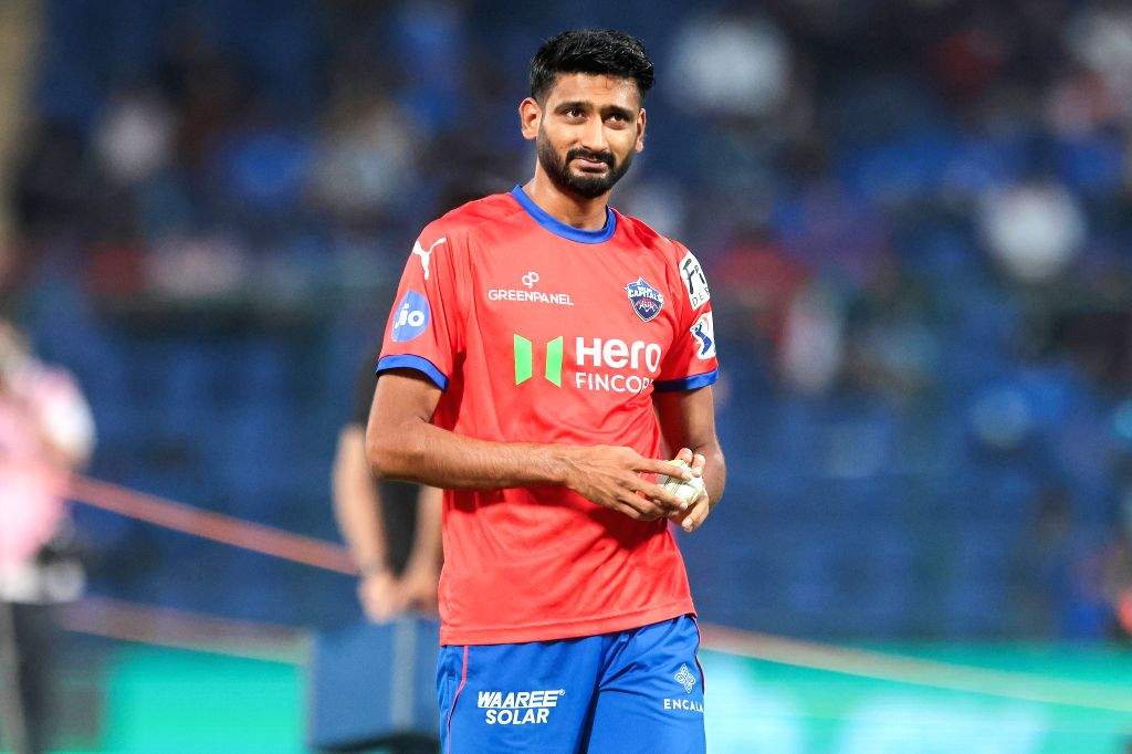 IPL match between Delhi Capitals and Lucknow Super Giants
