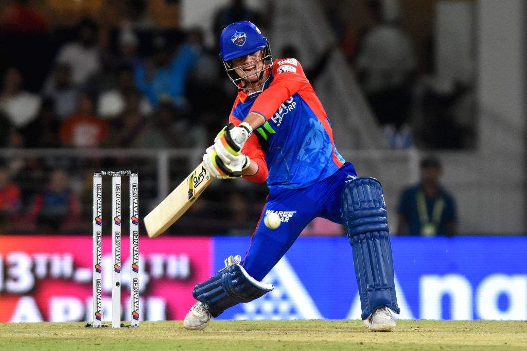 IPL match between Lucknow Super Giants and Delhi Capitals at Ekana ...
