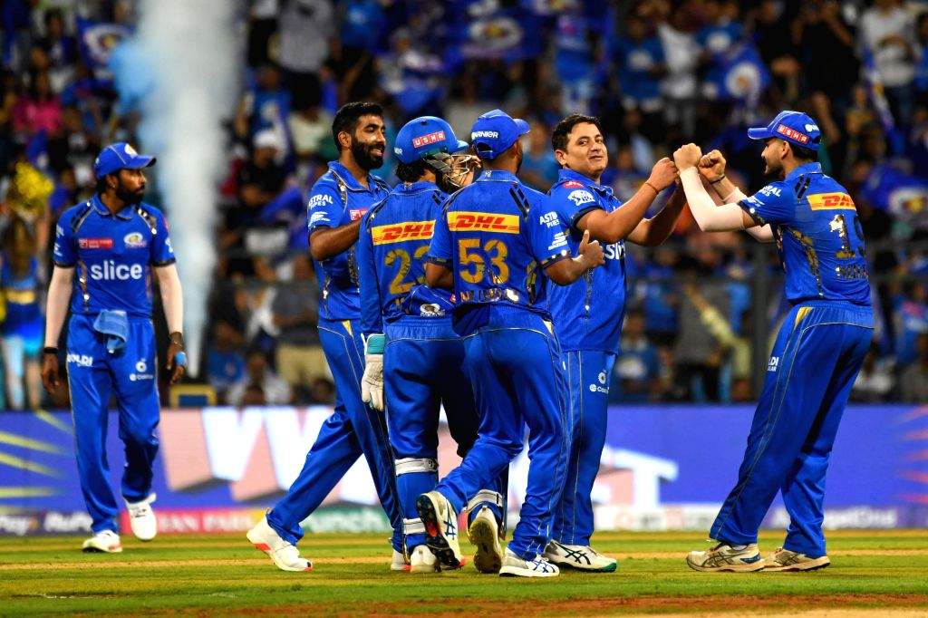 IPL match between Mumbai Indians and Kolkata Knight Riders at Wankhede ...