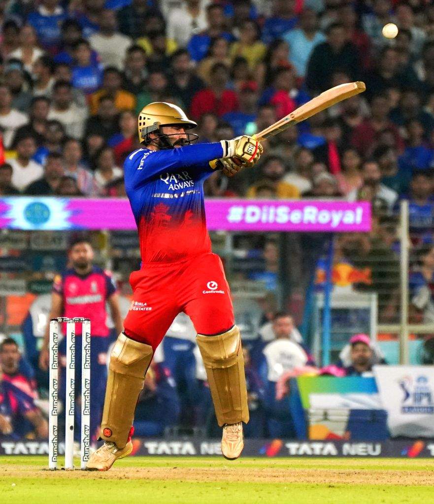 IPL match between Rajasthan Royals and Royal Challengers Bengaluru