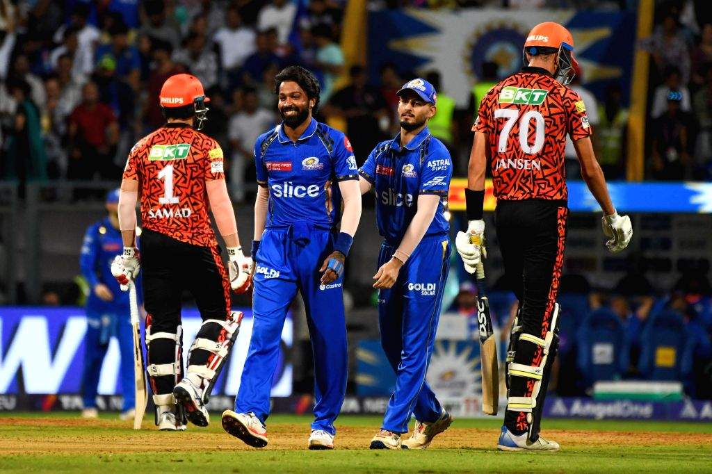IPL Match between Sunrisers Hyderabad and Mumbai Indians