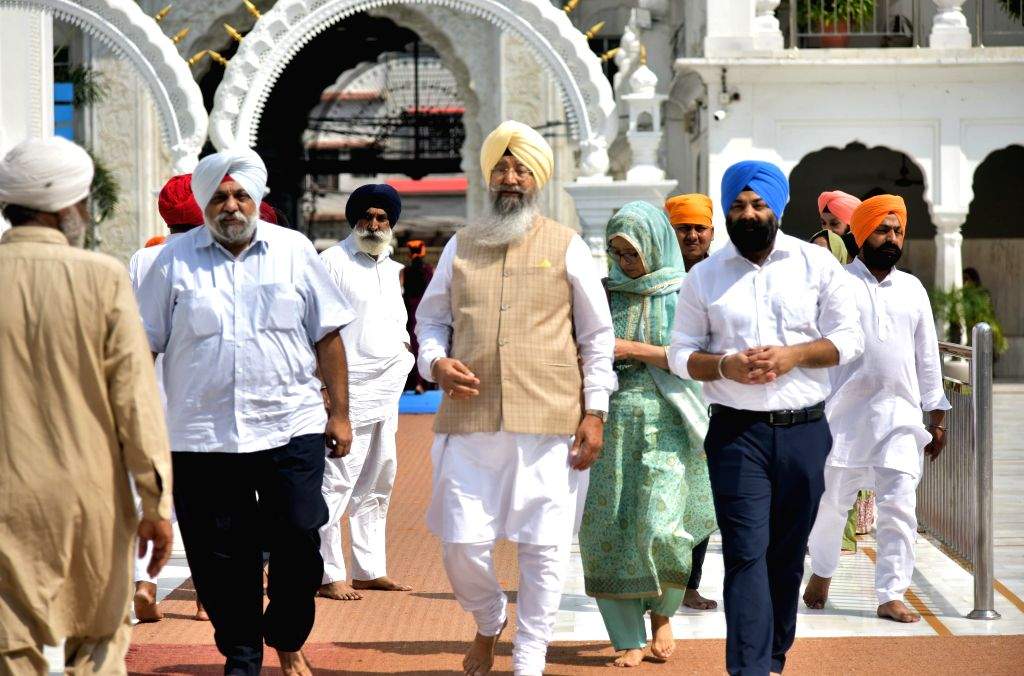 Iqbal Singh Lalpura offers prayer at Takhat Shri Harimandir Ji Patna Sahib