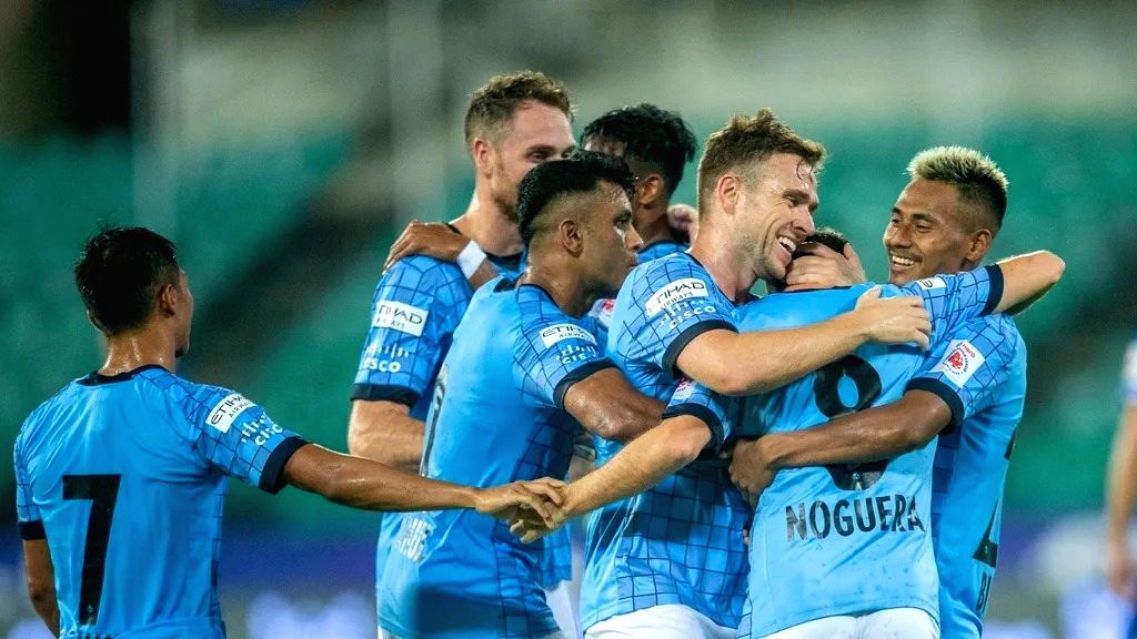 Free photo : ISL 2022-23: Ruthless Mumbai City rout Chennaiyin 6-2 in ...