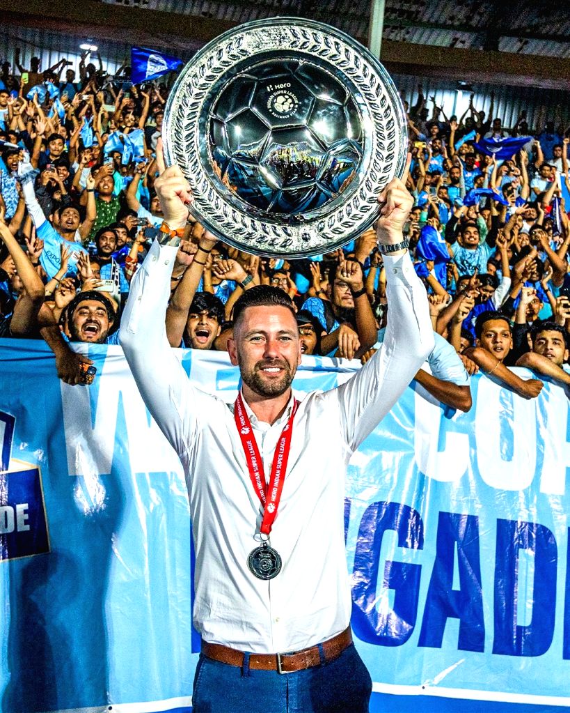 ISL: We need to try and test things, says Mumbai City FC's Des Buckingham
