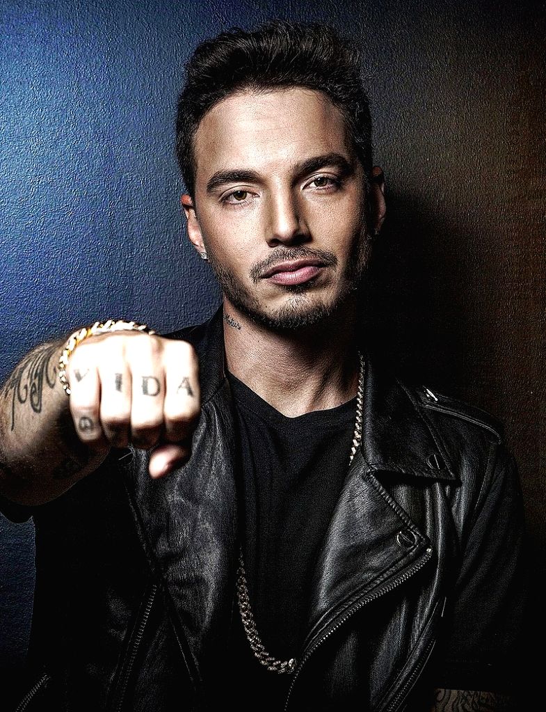 J Balvin quick to admit he's not Afro-Latino despite winning Afro ...
