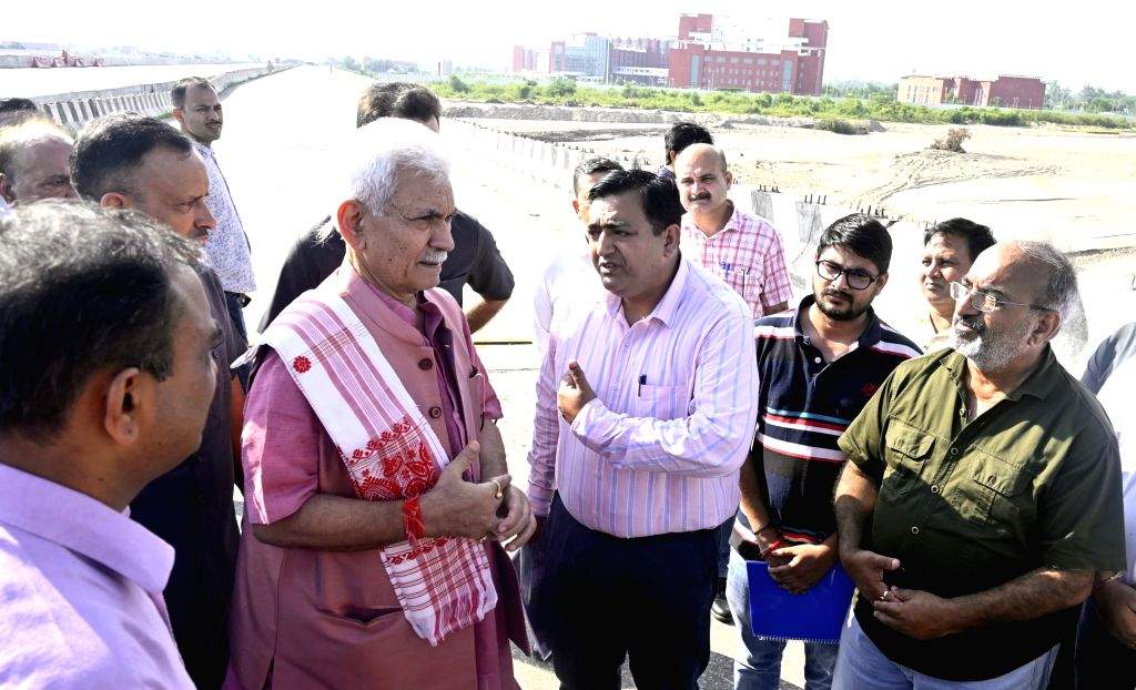 J&K LG Visits Flood-Hit Devak Bridge