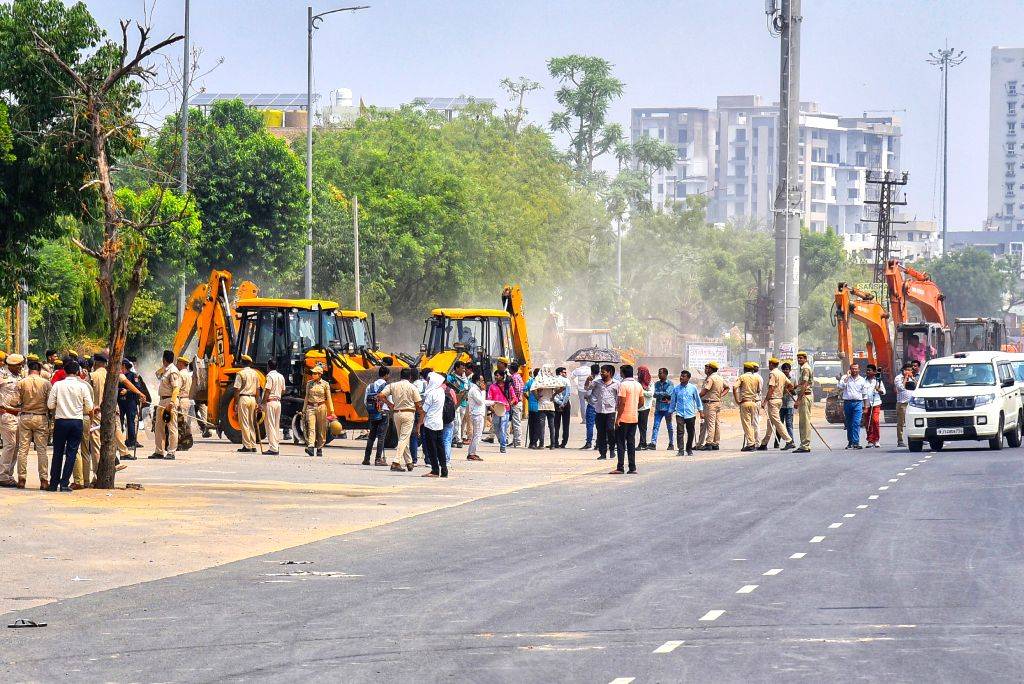 Jaipur Development Authority conducts an anti-encroachment drive from ...