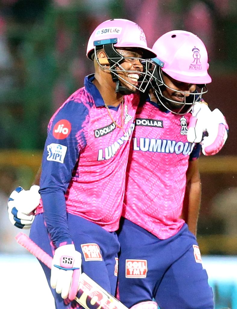 Jaipur : RR's Shimron Hetmyer and captain Sanju Samson walk back at the ...