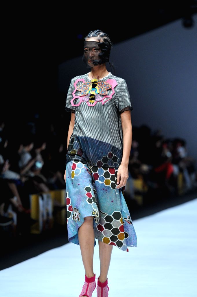 INDONESIA-JAKARTA-FASHION WEEK-LENNY AGUSTIN