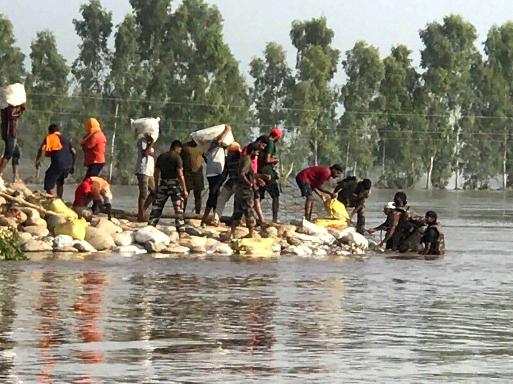 Sant Seechewal struggles to save Punjab flood survivors