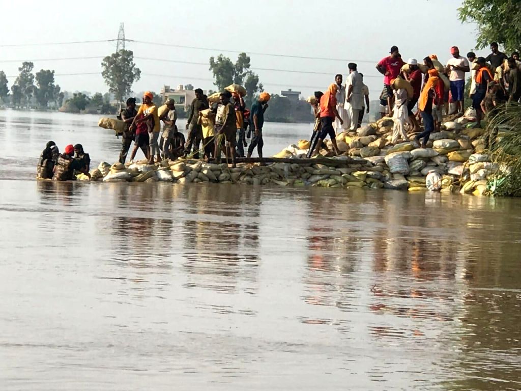 Sant Seechewal struggles to save Punjab flood survivors