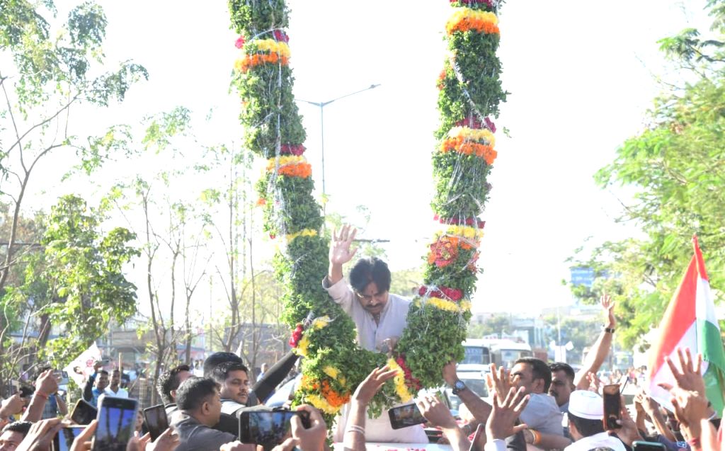 Free photo :Jana Sena Party president Pawan Kalyan will perform special ...