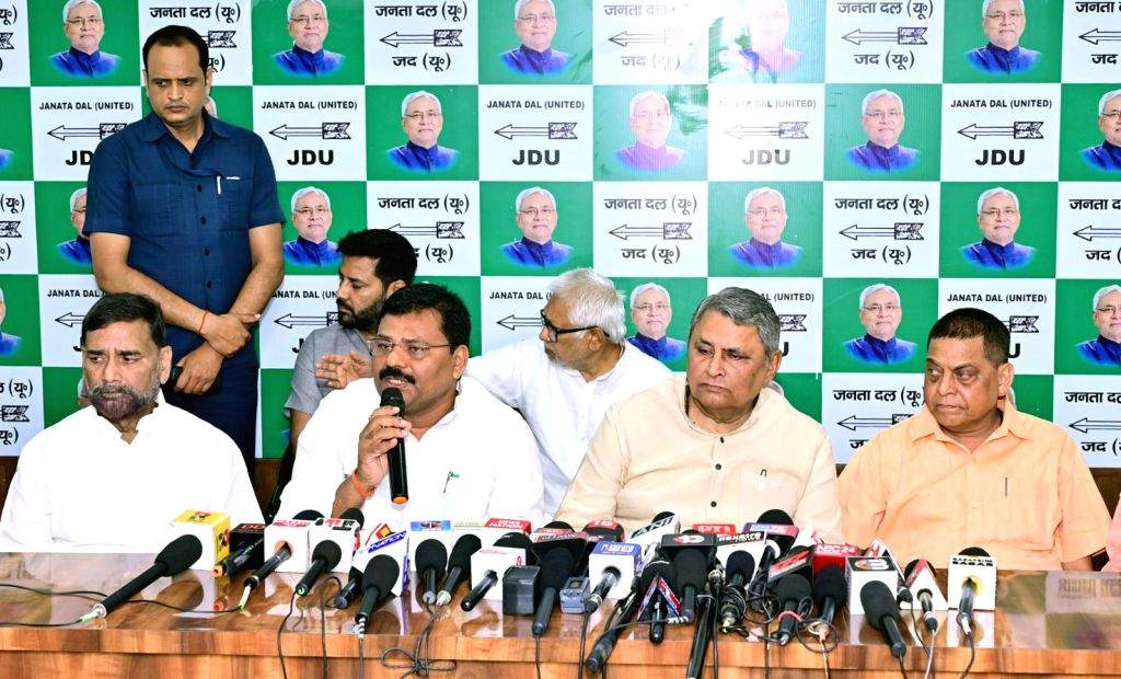 JD(U) Leaders Address Press Conference