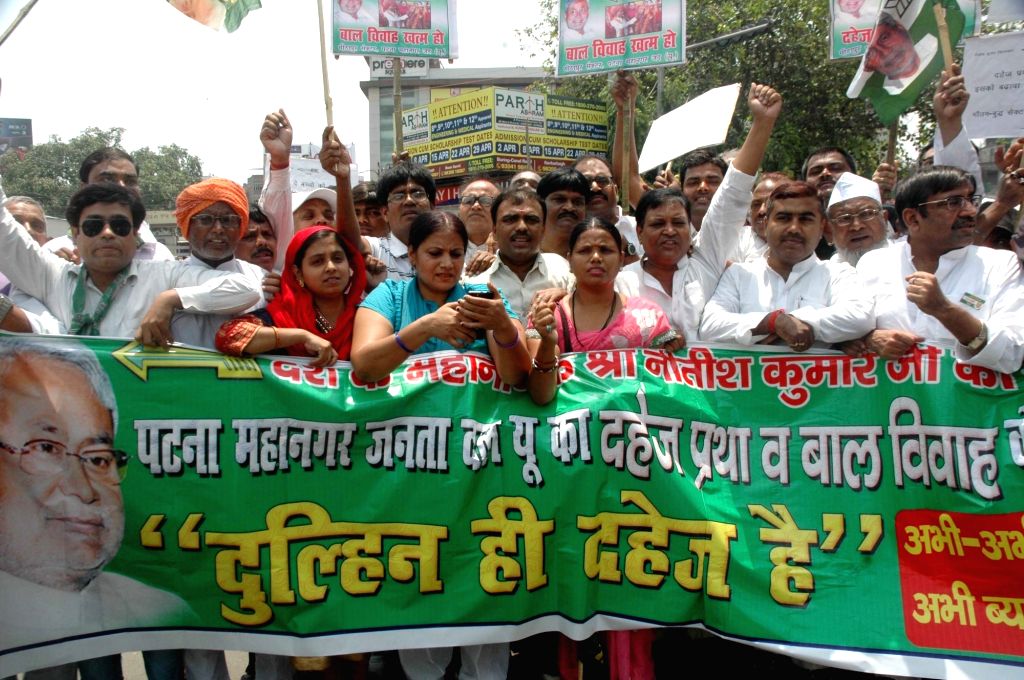 JD(U) demonstration against dowry, child marriage