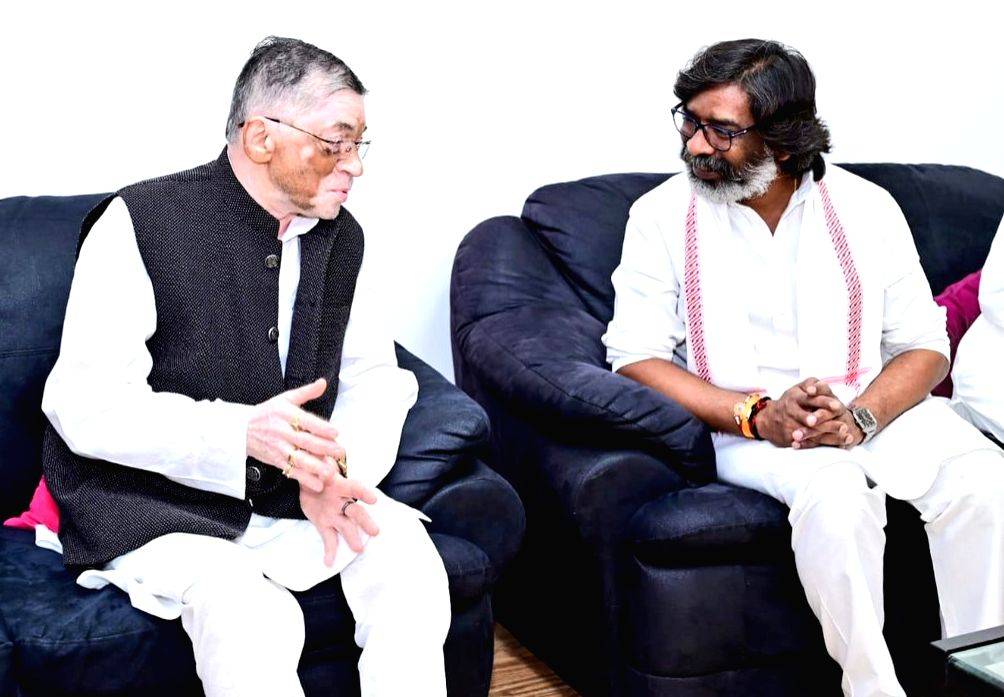 Jharkhand Governor Santosh Gangwar with CM Hemant Soren during a meeting