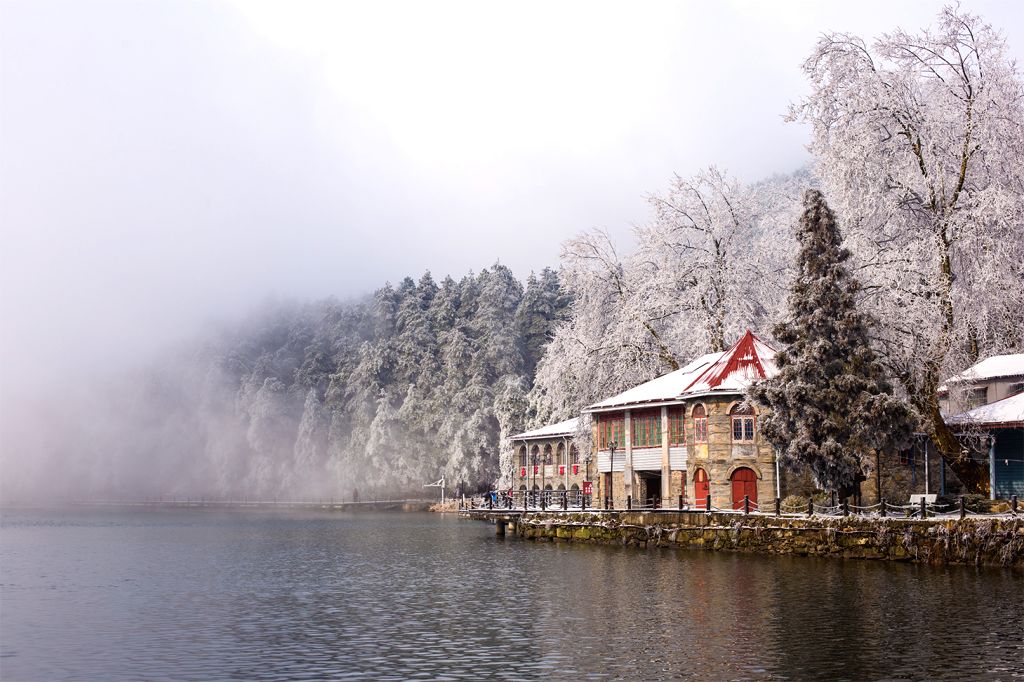 CHINA-JIANGXI-LUSHAN MOUNTAIN-SNOWFALL