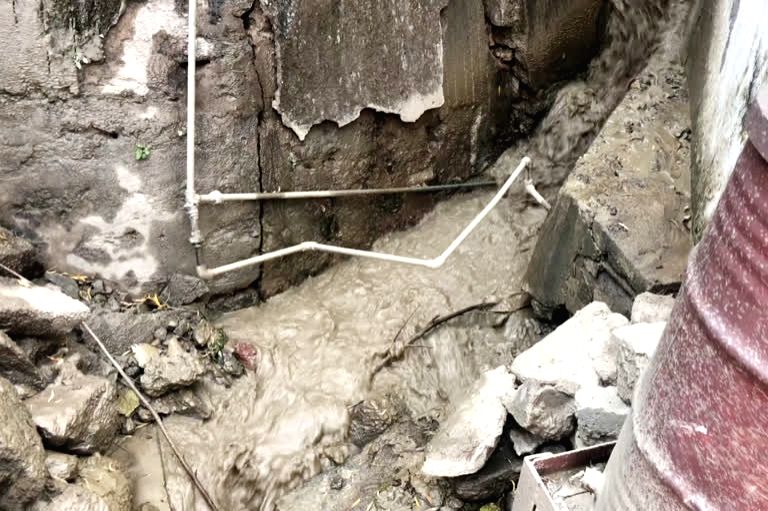 Free Photo : Joshimath Earthquake: The velocity of the water source ...