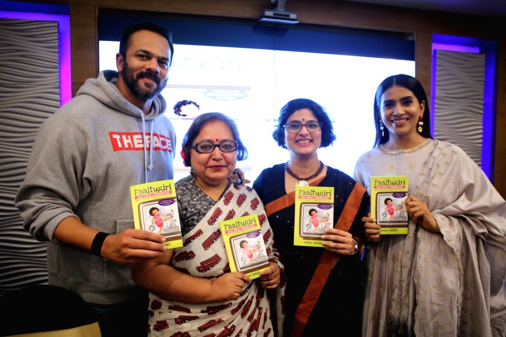Launch of Janhavi Samant's novel "Faltugiri