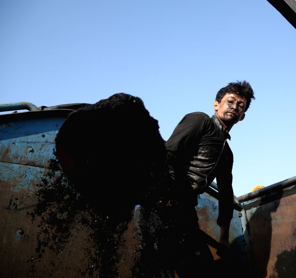 AFGHANISTAN-KABUL-COAL MARKET-WINTER