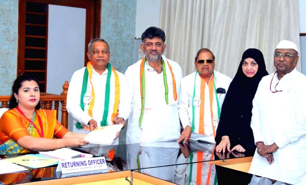 Kalaburagi : Congress candidate from Kalaburagi and Congress President ...