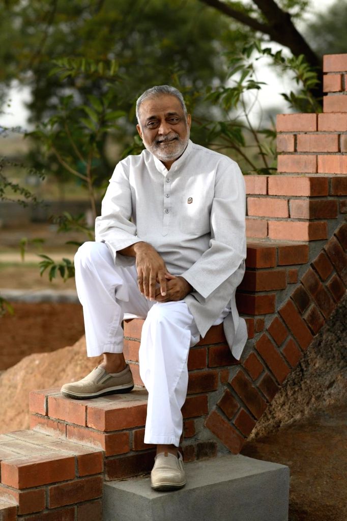 Heartfulness meditation for living by heart