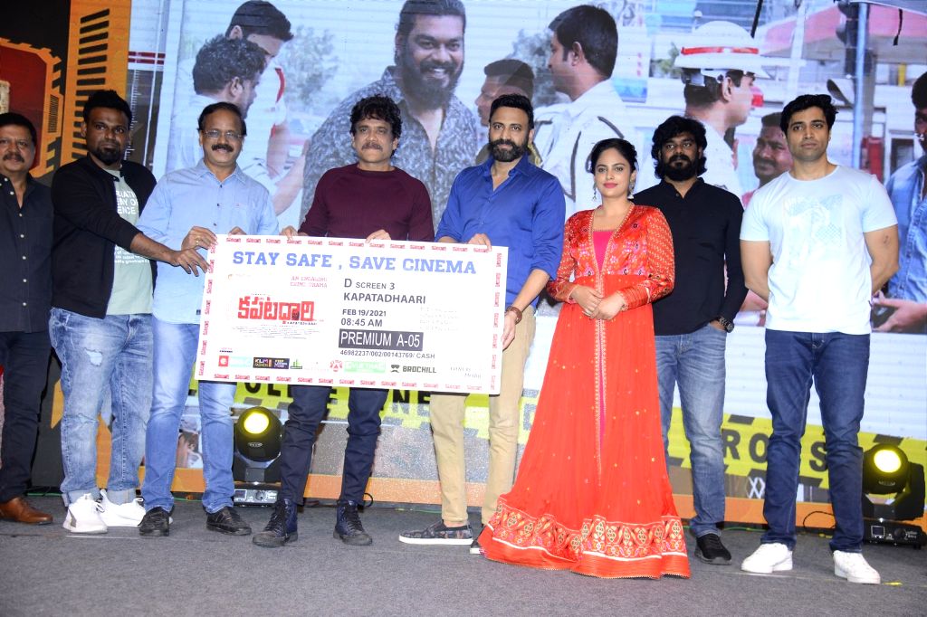 Free Photo:Kapatadhari Movie Pre Release