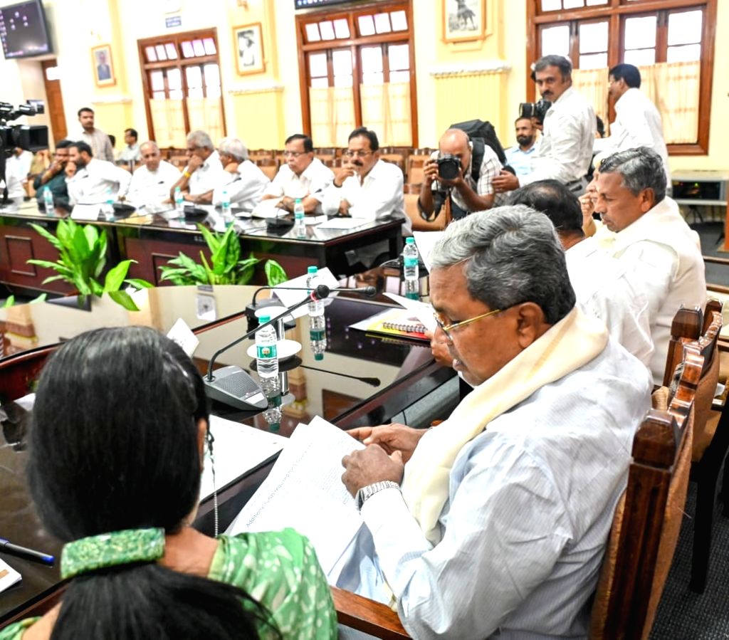Karnataka Chief Minister Siddaramaiah holds a meeting with all the ...