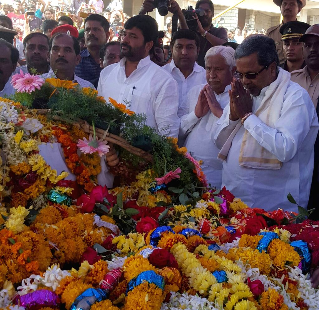 Lance Naik Hanumanthappa Koppad cremated
