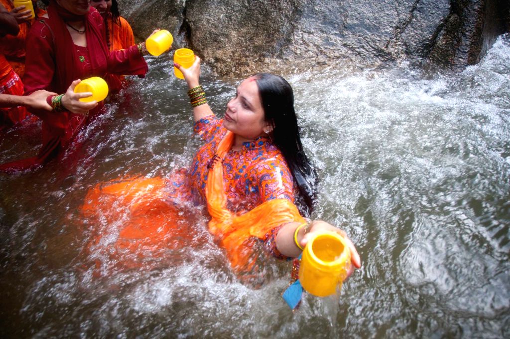 Bol Bom pilgrimage at Sudarijaal