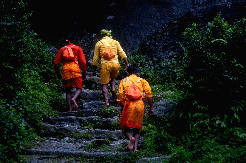 Bol Bom pilgrimage at Sudarijaal