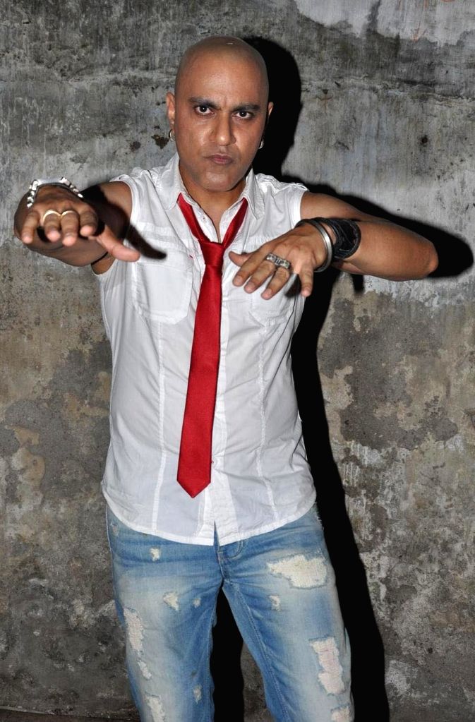 Baba Sehgal Shoots for his Album Mumbai City