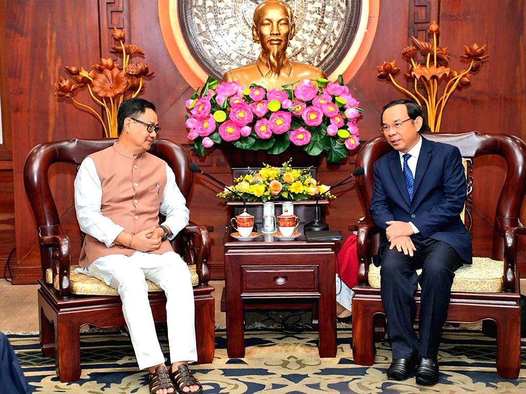 Kiren Rijiju Meets Vietnam Politburo Member