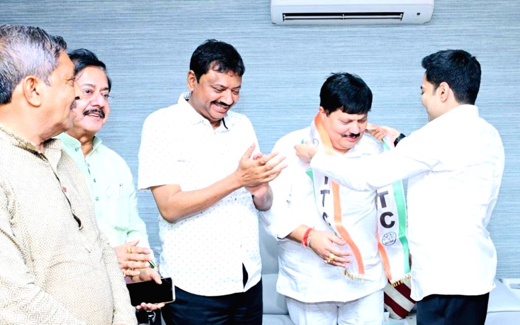 BJP Lok Sabha member Arjun Singh rejoins Trinamool Congress
