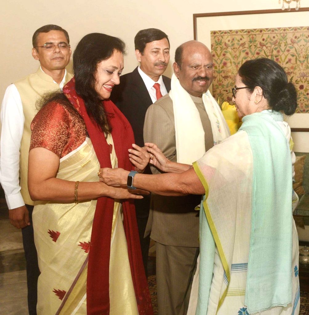:Kolkata:Chief Minister Mamamta Banerjee welcome Newly appointed West ...