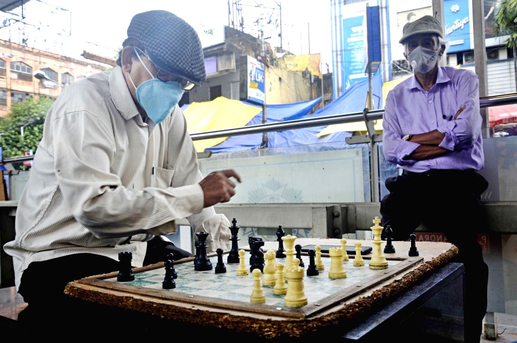 For 8 to 80, Gariahat flyover underbelly melting pot of Kolkata chess nerds
