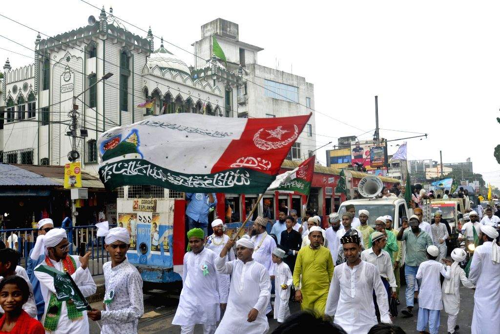 Kolkata : Muslim devotees take part in a religious procession on the ...