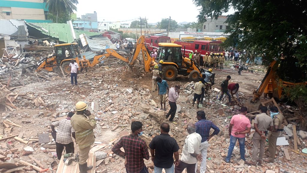 Krishnagiri : Explosion in firecracker factory
