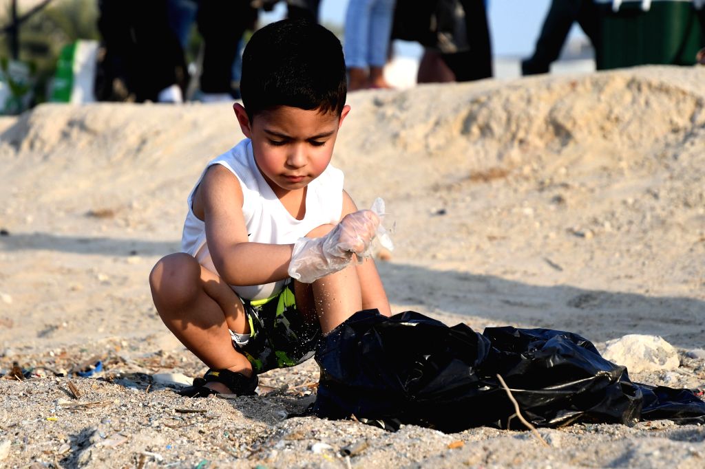 KUWAIT-KUWAIT CITY-SEA BEACH-CLEANING CAMPAIGN
