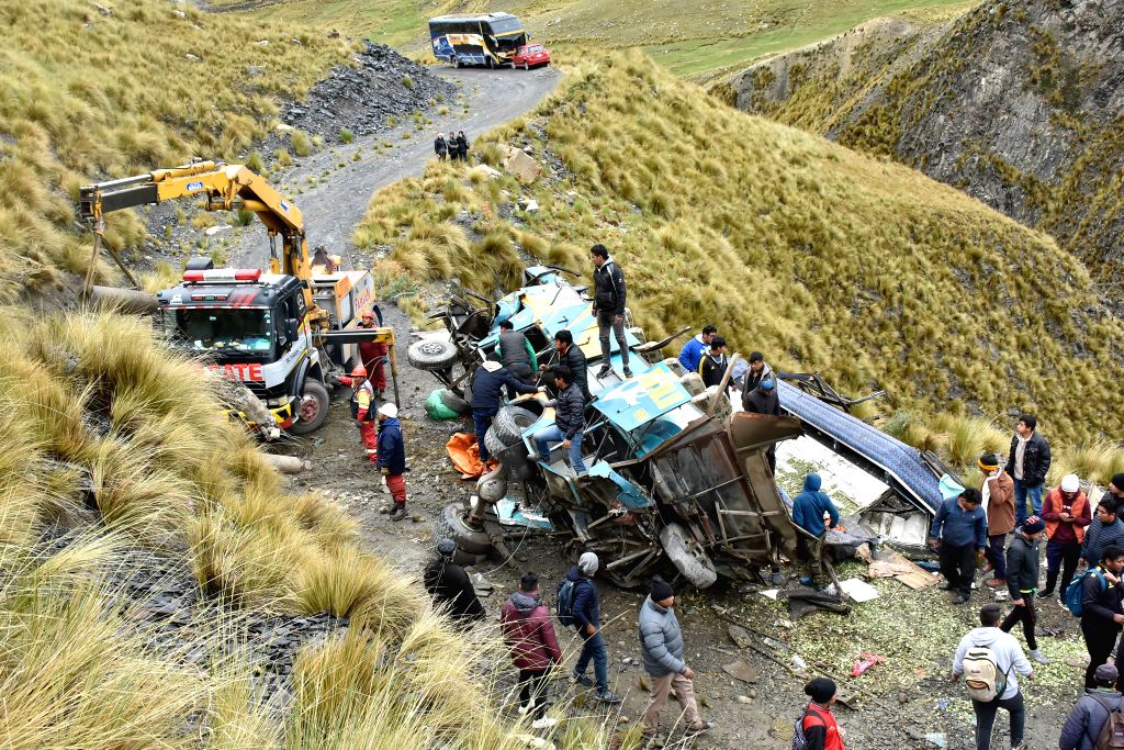 BOLIVIA-LA PAZ-BUS ACCIDENT